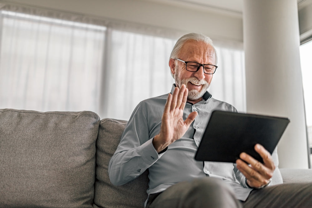 Long-distance caregiving: how to support a parent from afar – Lively ...